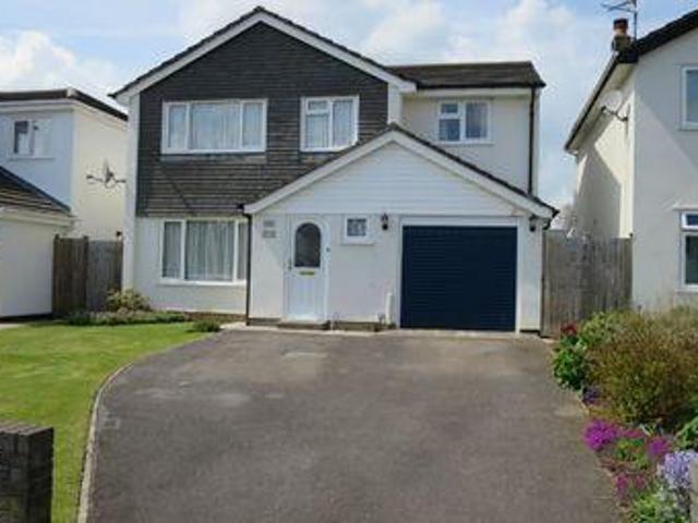 4 Bedrooms Detached house for sale in Highfield, Caerwent, Monmouthshire NP26