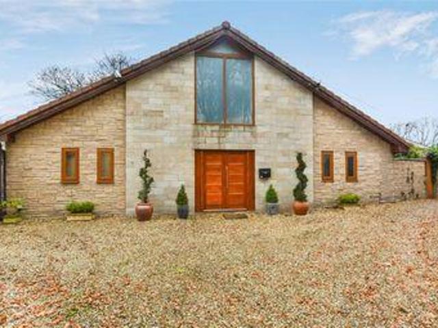 4 Bedrooms Detached house for sale in Hilton Drive, Manchester M25