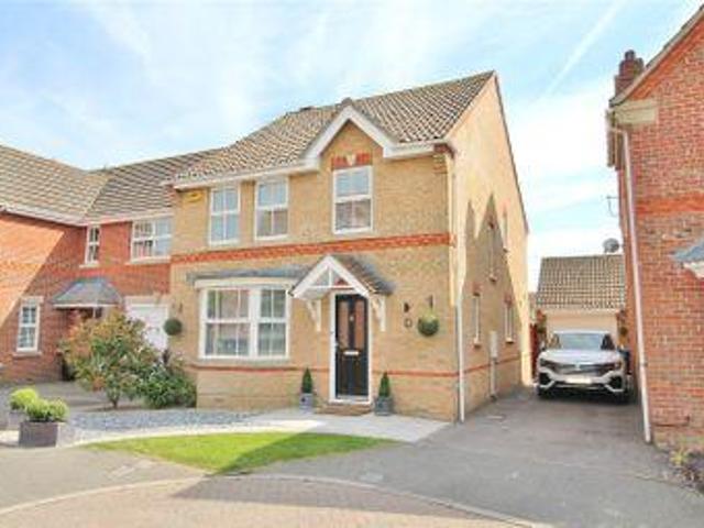 4 Bedrooms Detached house for sale in Hollyacres, Worthing, West Sussex BN13