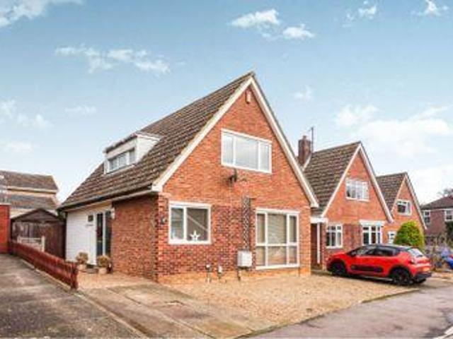 4 Bedrooms Detached house for sale in Holland Road, Ampthill MK45