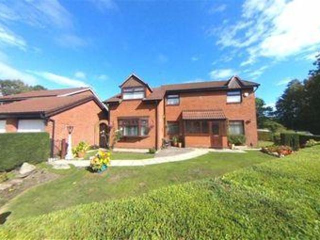 4 Bedrooms Detached house for sale in Hollow Vale Drive, Stockport SK5