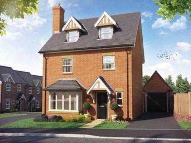 4 Bedrooms Detached house for sale in Home Farm Drive, Boughton, Northampton, Northamptonshire NN2