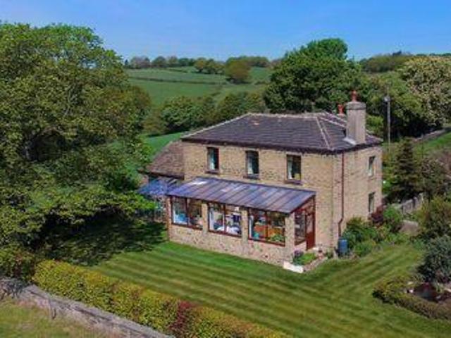 4 Bedrooms Detached house for sale in Houses Hill, Huddersfield HD5