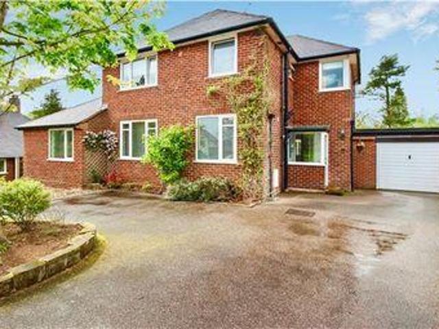 4 Bedrooms Detached house for sale in Island Green, Stafford, Staffordshire ST17