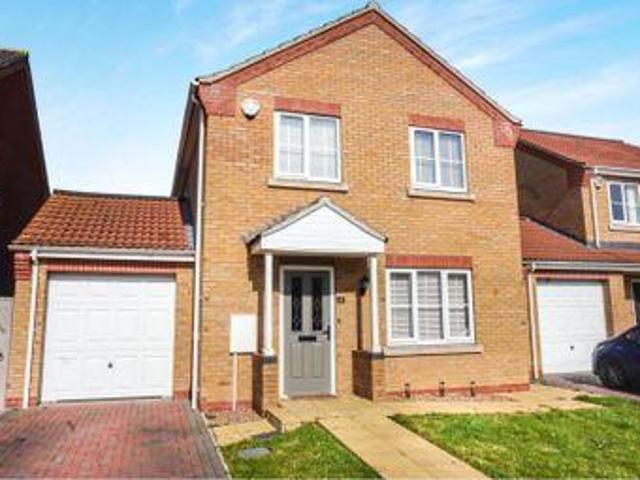 4 Bedrooms Detached house for sale in Jubilee Close, Cherry Willingham, Lincoln LN3