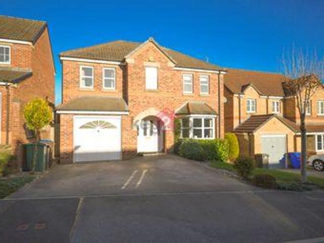 4 Bedrooms Detached house for sale in James Walton Drive, Halfway, Sheffield S20