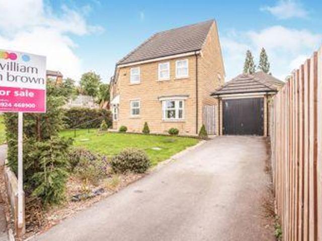4 Bedrooms Detached house for sale in Jilling Ing Park, Earlsheaton, Dewsbury WF12