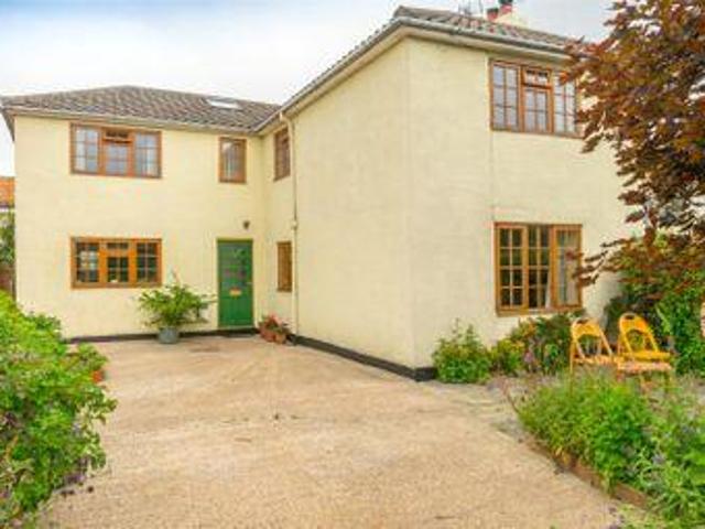 4 Bedrooms Detached house for sale in Kelfield Road, Riccall, York YO19
