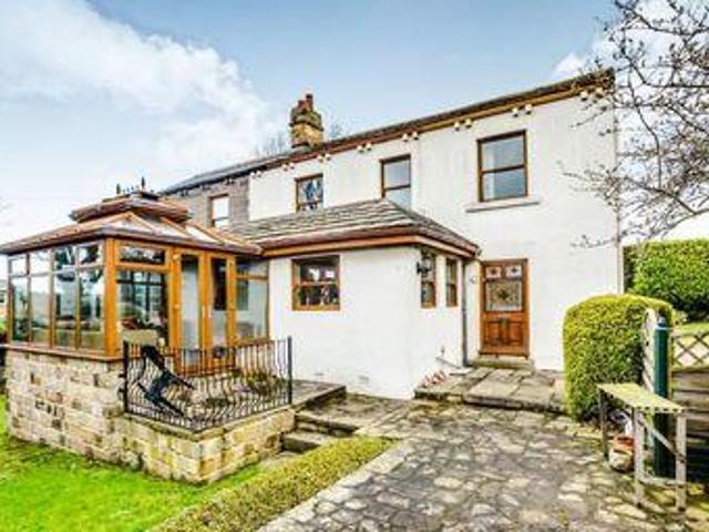 4 Bedrooms Detached house for sale in Ken Syke Cottages, Tingley, Wakefield, West Yorkshire WF3