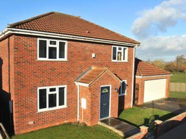4 Bedrooms Detached house for sale in Kingsley Drive, Harrogate HG1