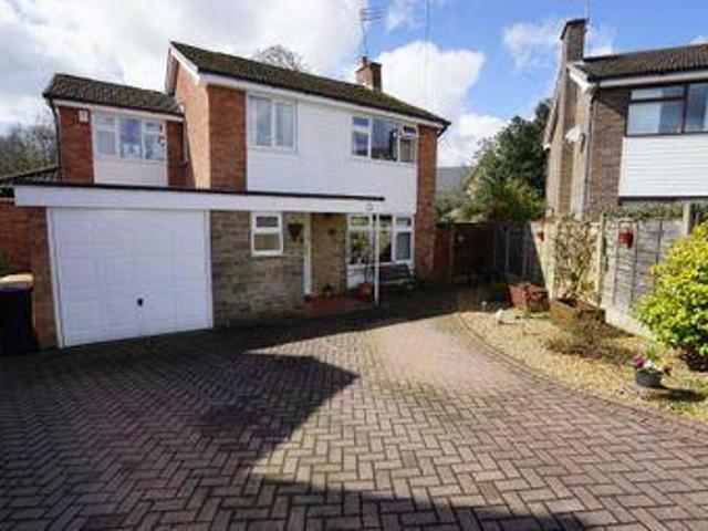 4 Bedrooms Detached house for sale in Kinloch Drive, Bolton BL1