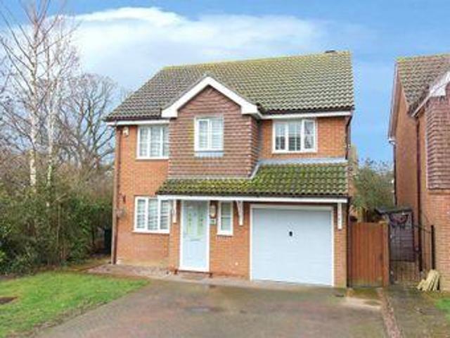 4 Bedrooms Detached house for sale in Knights Park, Ashford TN23