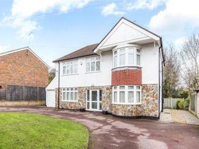 4 Bedrooms Detached house for sale in Knoll Rise, Orpington BR6