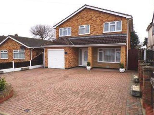 4 Bedrooms Detached house for sale in Laindon, Basildon, Essex SS15