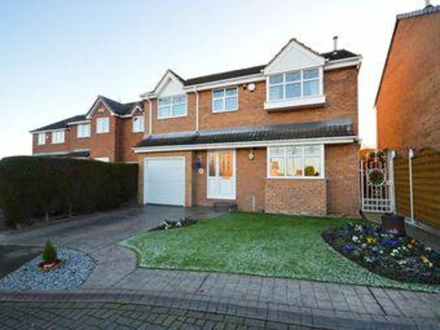 4 Bedrooms Detached house for sale in Lambcroft View, Woodhouse, Sheffield S13
