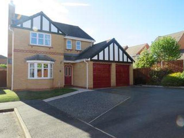 4 Bedrooms Detached house for sale in Lancaster Drive, Hilton, Derby DE65