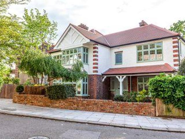 4 Bedrooms Detached house for sale in Lanchester Road, London N6