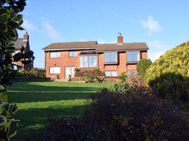 4 Bedrooms Detached house for sale in Langton Brow, Longridge, Preston PR3