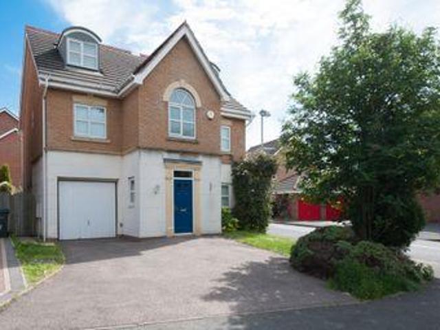 4 Bedrooms Detached house for sale in Langley Park Way, Sutton Coldfield B75