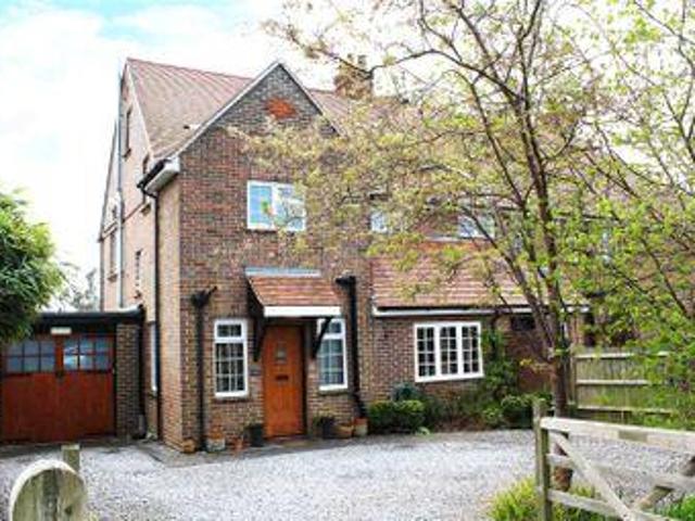 4 Bedrooms Detached house for sale in Lansdowne Road, Angmering, Littlehampton BN16