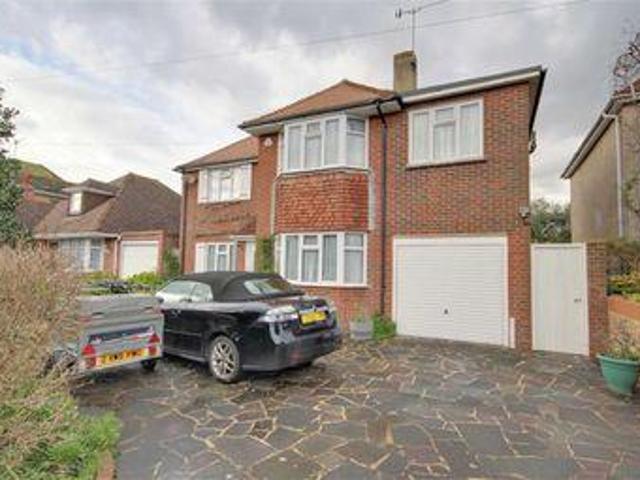 4 Bedrooms Detached house for sale in Lavington Road, Worthing, West Sussex BN14