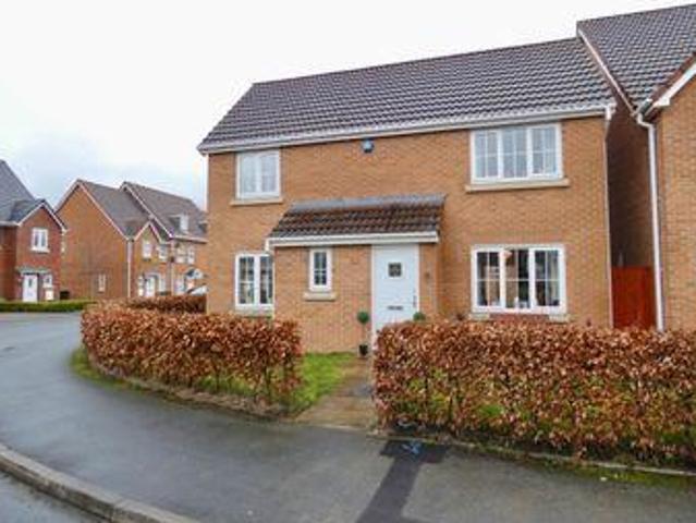 4 Bedrooms Detached house for sale in Leighton Avenue, Middleton, Manchester M24