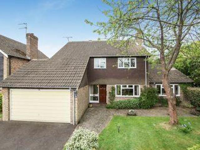 4 Bedrooms Detached house for sale in Lime Tree Close, Great Kingshill, High Wycombe HP15