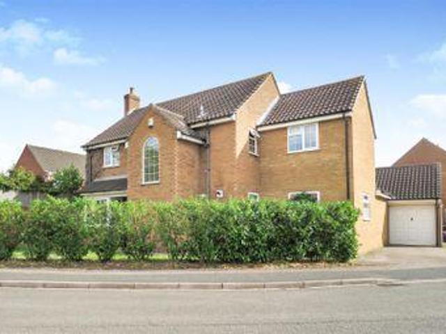 4 Bedrooms Detached house for sale in Lincoln Crescent, Biggleswade SG18