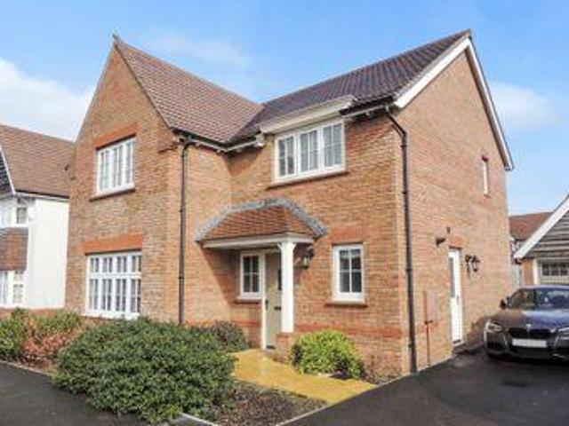 4 Bedrooms Detached house for sale in Long Wood Road, Stoke Gifford, Bristol BS16