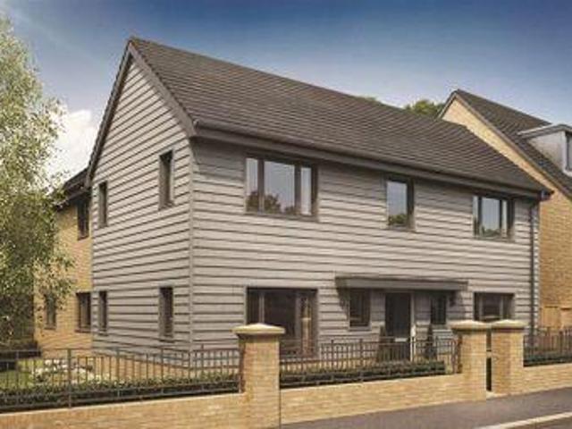 4 Bedrooms Detached house for sale in Longhorn Drive, Whitehouse, Milton Keynes MK8