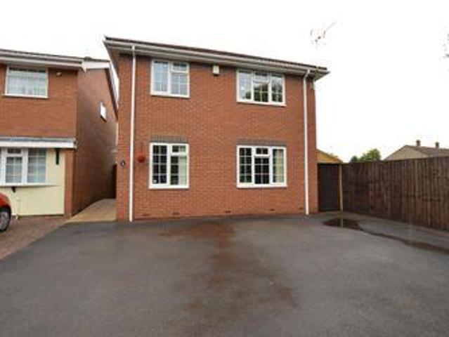 4 Bedrooms Detached house for sale in Longs Drive, Yate, Bristol BS37