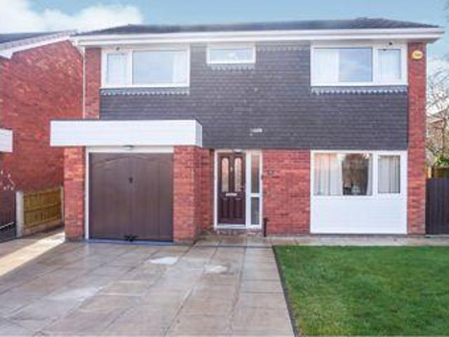 4 Bedrooms Detached house for sale in Lovage Close, Warrington WA2