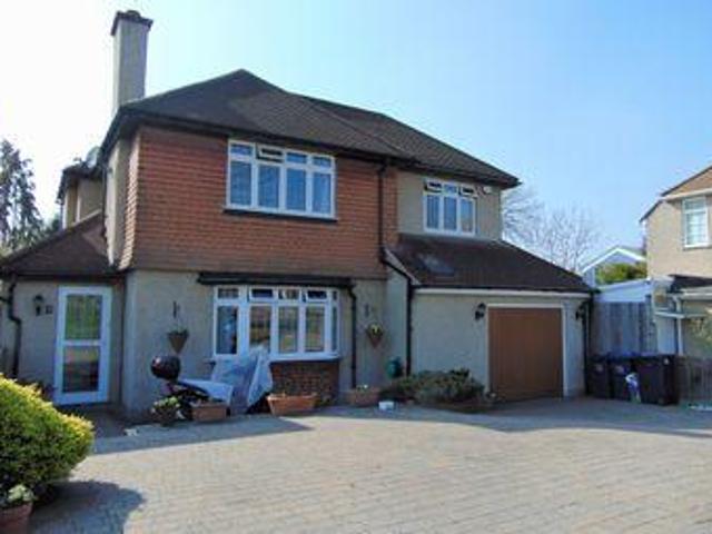 4 Bedrooms Detached house for sale in Palace Green, Croydon CR0