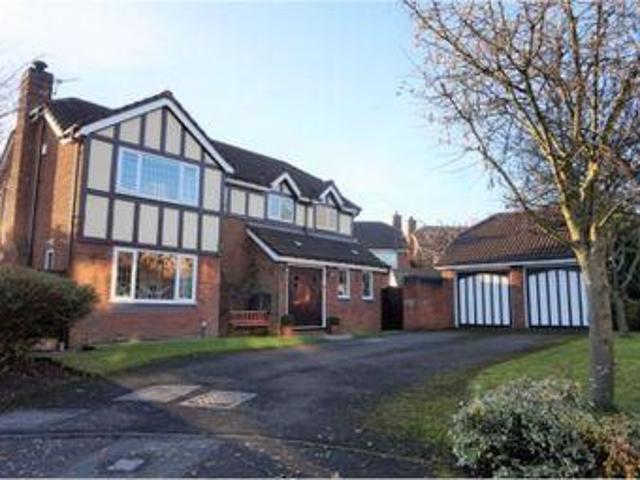 4 Bedrooms Detached house for sale in Parkway, Westhoughton, Bolton BL5