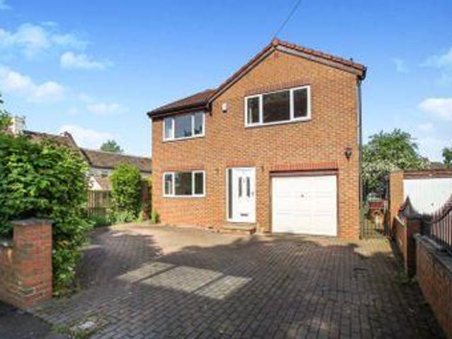 4 Bedrooms Detached house for sale in Park Avenue, Leeds LS25