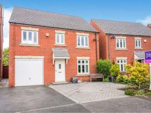 4 Bedrooms Detached house for sale in Park Drive, Leeds LS12
