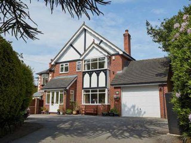 4 Bedrooms Detached house for sale in Park Lane, Congleton, Cheshire CW12