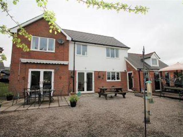 4 Bedrooms Detached house for sale in Park Road, Berry Hill, Coleford GL16