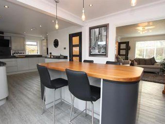 4 Bedrooms Detached house for sale in Parkdale Gardens, Blackburn BB2