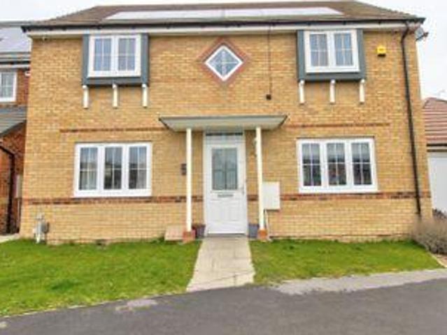 4 Bedrooms Detached house for sale in Parwich Court, Rotherham S60