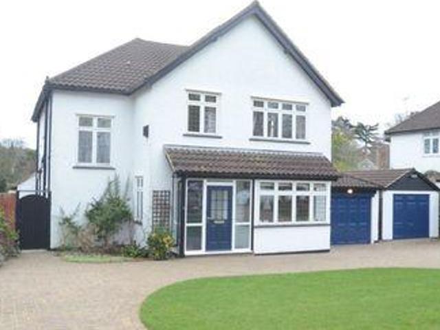 4 Bedrooms Detached house for sale in Peaks Hill, Purley, Surrey CR8