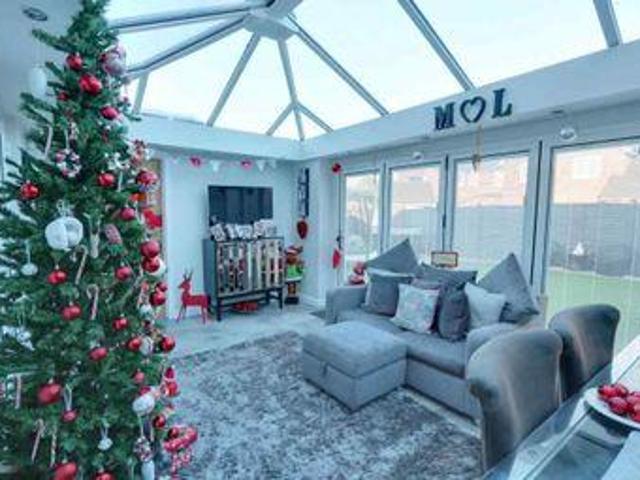 4 Bedrooms Detached house for sale in Penrith Crescent, Wickford SS11
