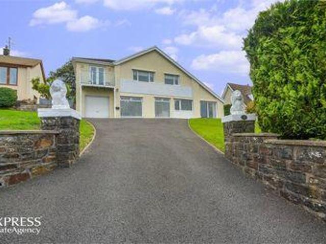 4 Bedrooms Detached house for sale in Penyfai Lane, Llanelli, Carmarthenshire SA15