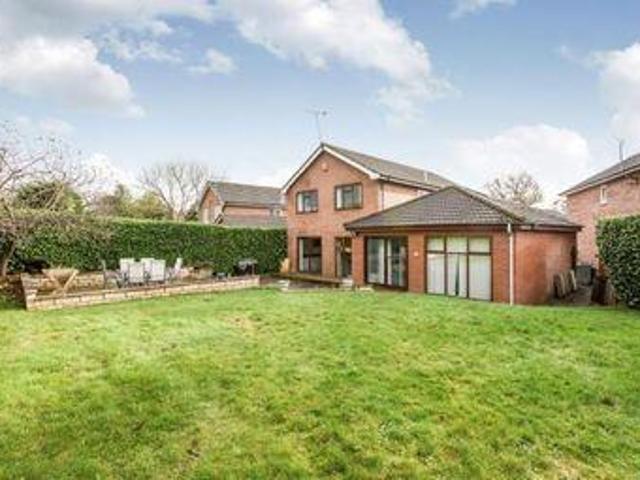 4 Bedrooms Detached house for sale in Pickwick Close, Sandbach, Cheshire. CW11