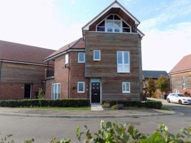 4 Bedrooms Detached house for sale in Poppy Close, Polegate BN26