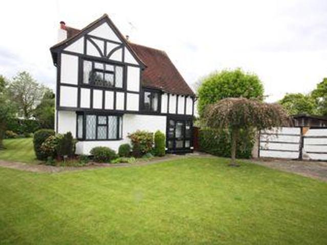 4 Bedrooms Detached house for sale in Princes Avenue, Petts Wood, Orpington BR5