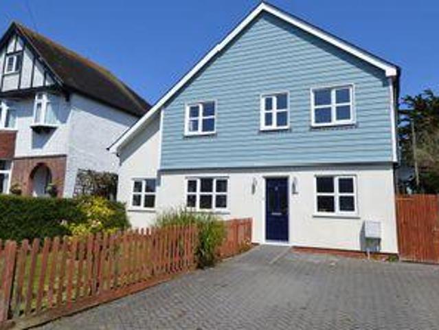 4 Bedrooms Detached house for sale in Queens Road, Tankerton, Whitstable CT5
