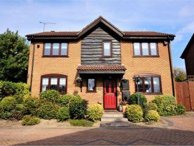 4 Bedrooms Detached house for sale in Ryefield, Luton LU3