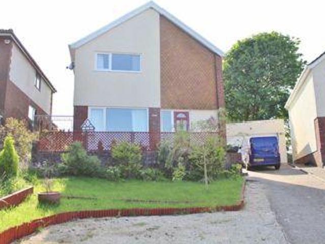 4 Bedrooms Detached house for sale in Radyr Avenue, Mayals, Swansea SA3