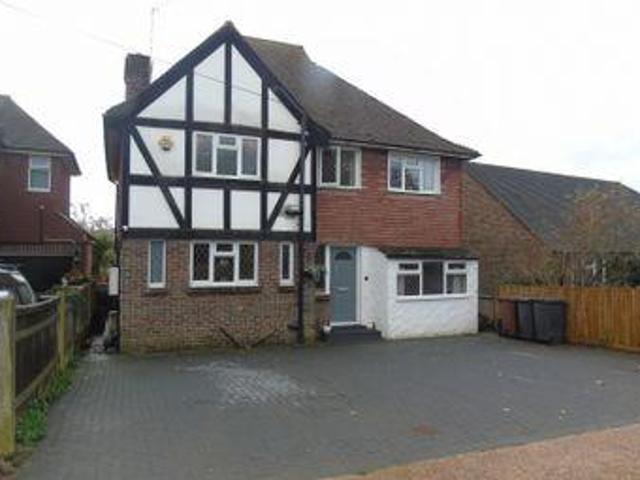 4 Bedrooms Detached house for sale in Rattle Road, Stone Cross, Pevensey BN24